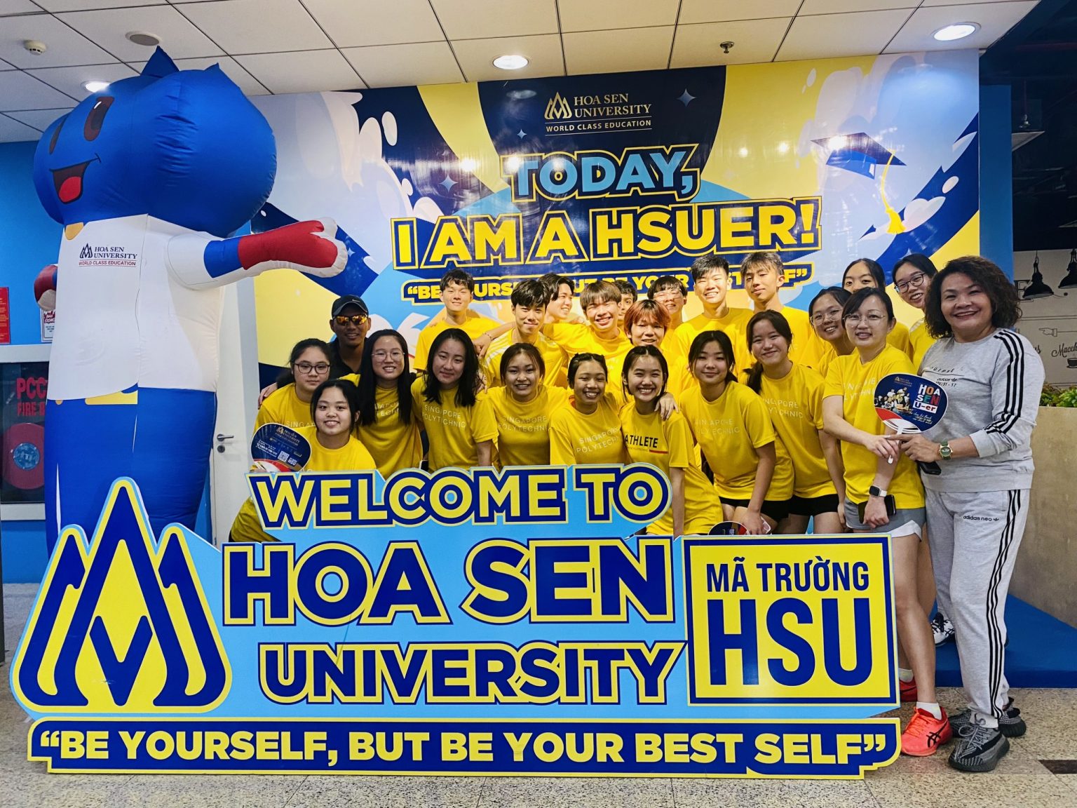 Hoa Sen University welcomes a delegation of Singaporean students to ...